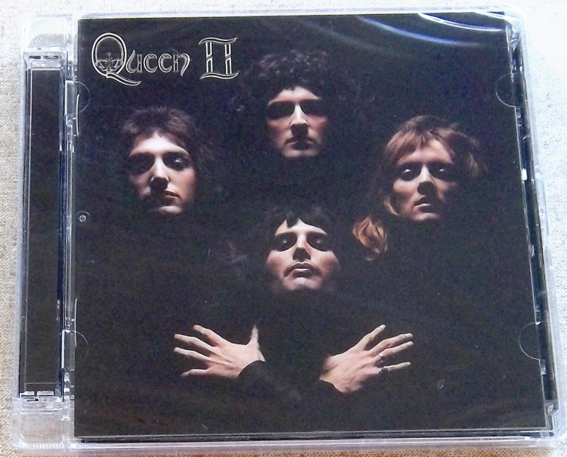 QUEEN Queen II Remastered Deluxe Edition SOUTH AFRICA Cat# DARCD 3110 ...